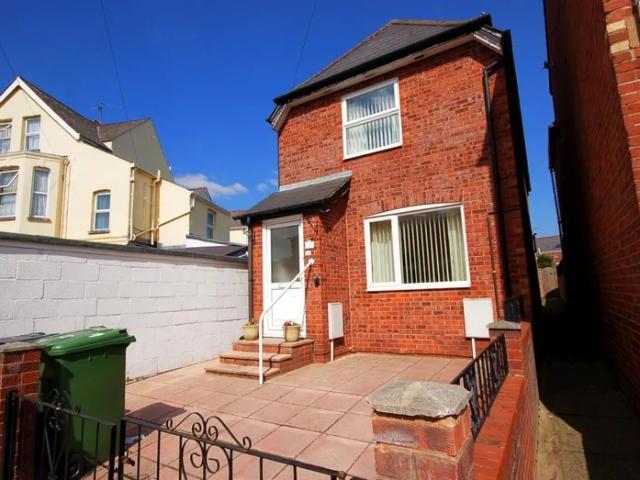 House at Farm Hill, Exeter