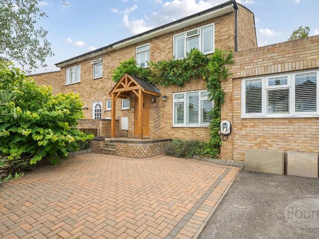 House at Farm Road, Elmbridge