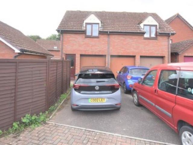 House at Farmhouse Avenue, Exeter