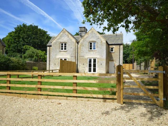 House at Farmington Road, Cotswold District