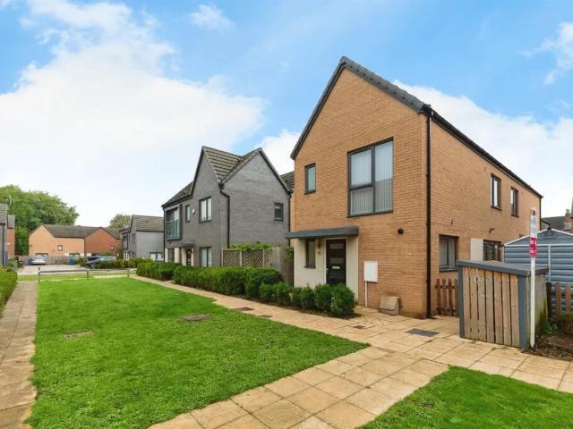 House at Farrier Close, Doncaster