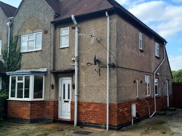 House at Fauld Lane, East Staffordshire