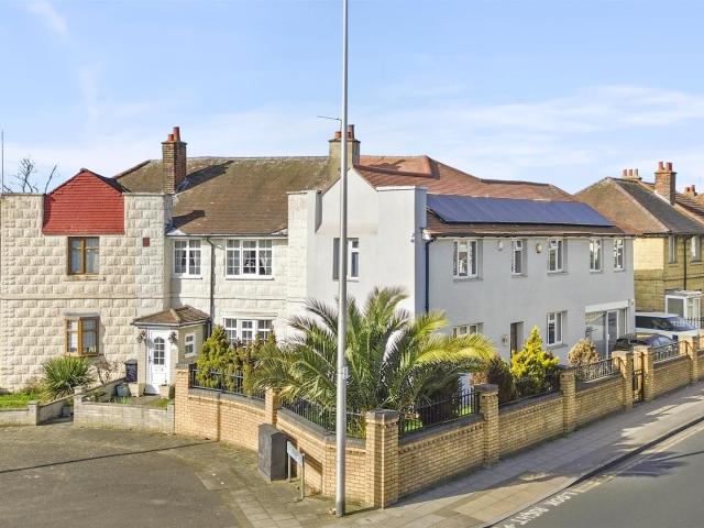 House at Fencepiece Road, Greater London