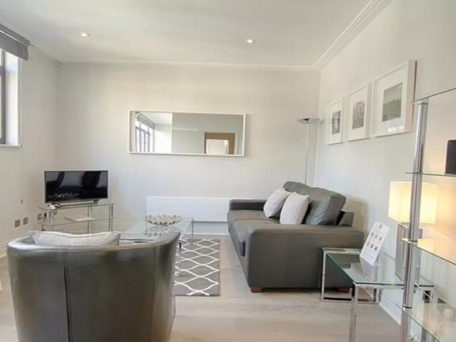 Apartment at America Square, City of London