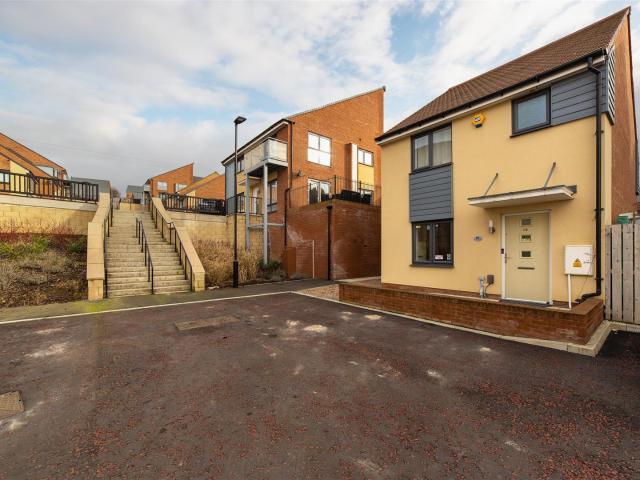 House at Featherwood Avenue, Newcastle upon Tyne