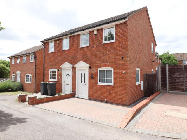 House at Felton Close, Luton