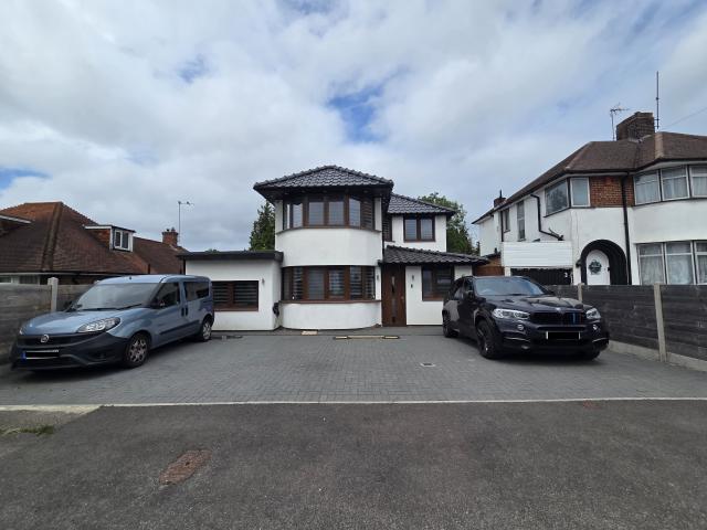 House at Felstead Way, Luton