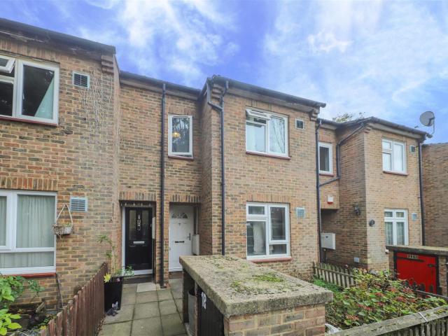 House at Fernes Close, Greater London