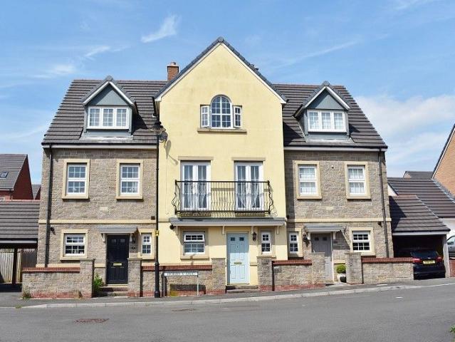 House at Ffordd y Grug, Coity