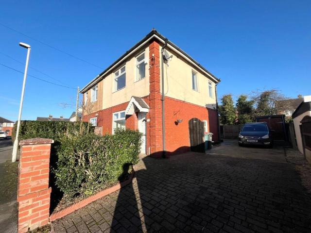 House at Fir Trees Avenue, Preston