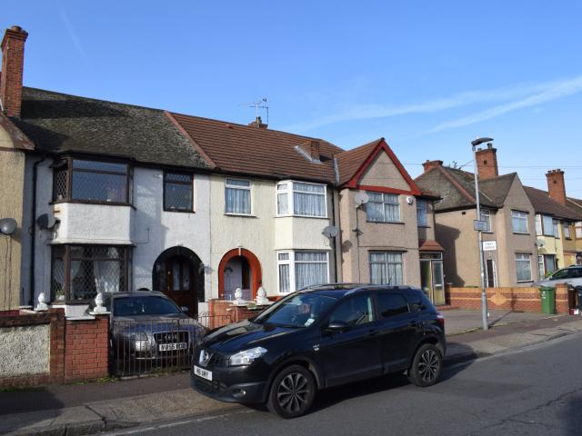 House at First Avenue, Greater London