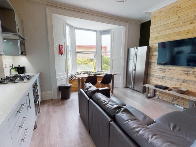 House at Fishponds Road, Bristol