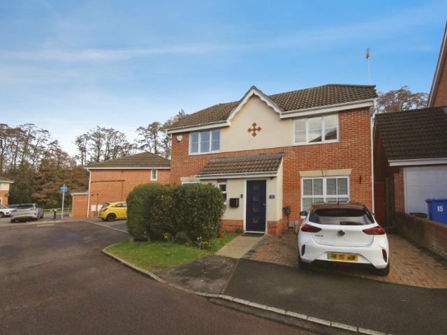 House at Fitzroy Close, Bracknell