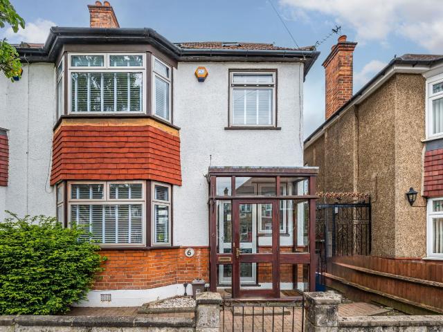 House at Forest Hill Road, Greater London