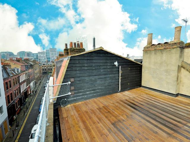 House at Fournier Street, Greater London