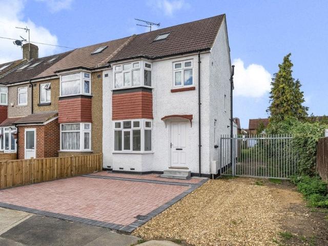 House at Floriston Avenue, Greater London