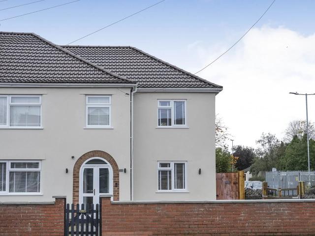 House at Flaxpits Lane, Winterbourne