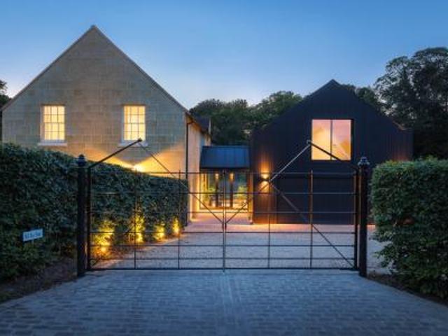 House at Front Horse Hill Lane, Charlton