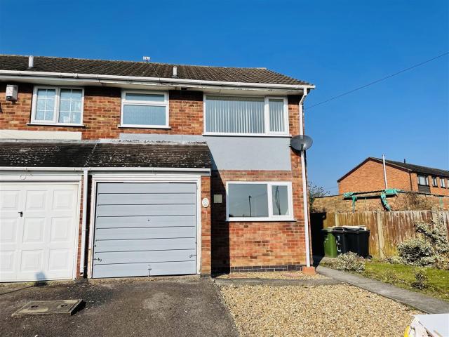 House at Fraser Close, Nuneaton and Bedworth