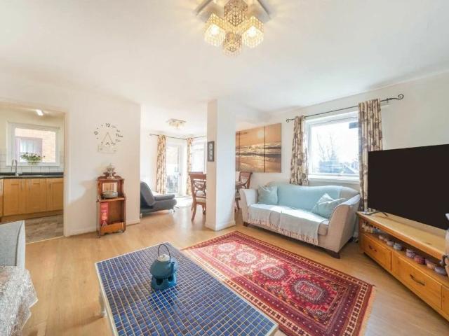 Apartment at Friern Park, Greater London