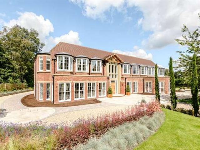 house at Fulmer Common Road, Iver Heath