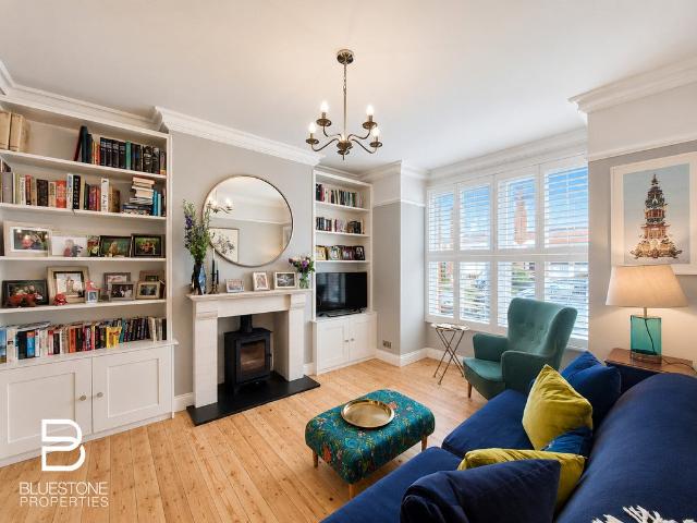 House at Furneaux Avenue, Greater London