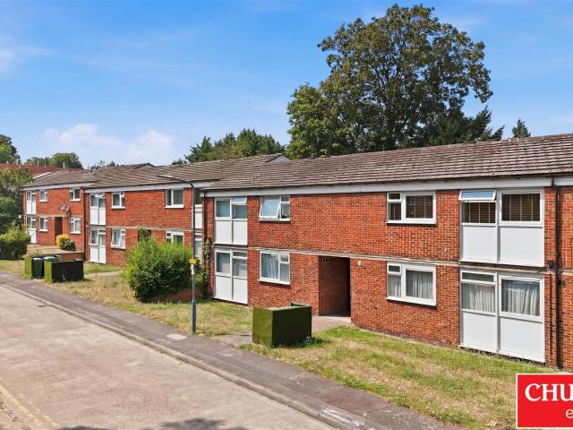 House at Gardner Close, Greater London