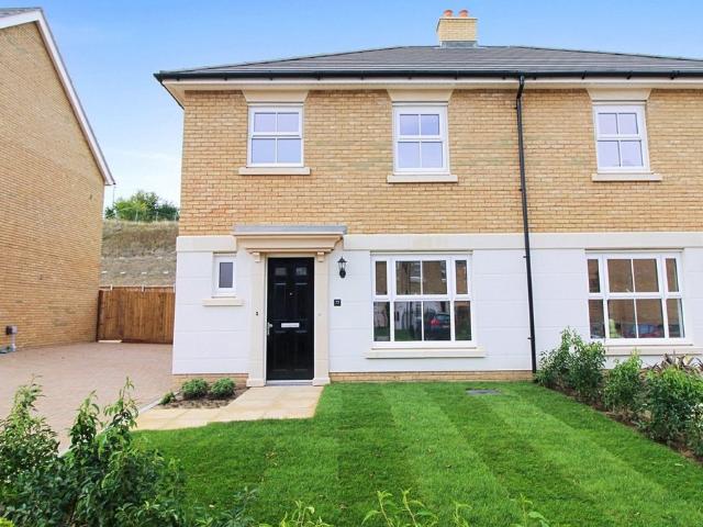 house at Garland Rise, Dartford