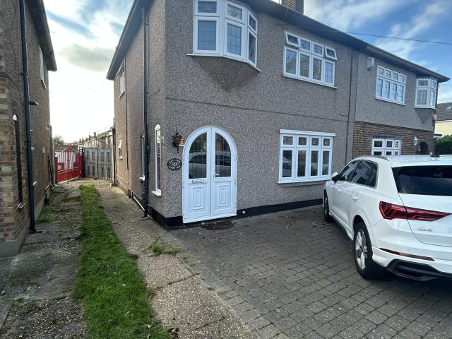 House at Garry Way, Greater London