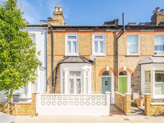 House at Gayford Road, Greater London