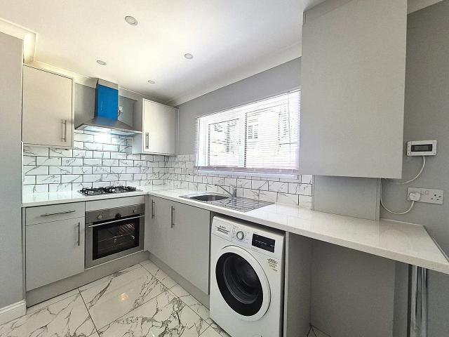 House at Gipsy Road, Greater London
