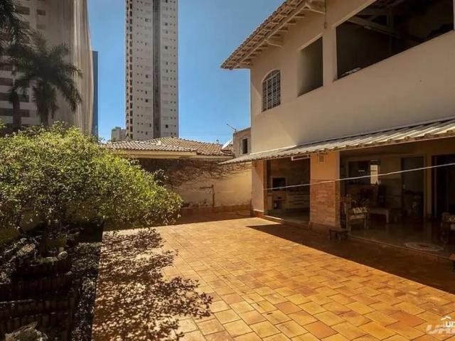 house at GOIÂNIA SETOR BUENO