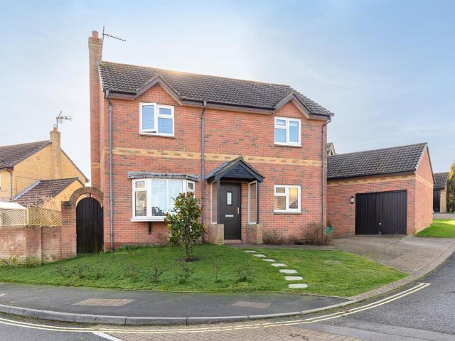 House at Goldcrest Close, Carisbrooke