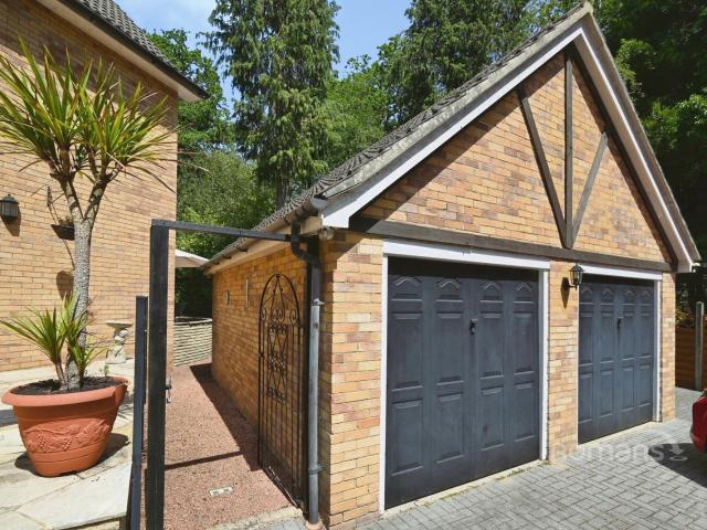 House at Golden Orb Wood, Binfield