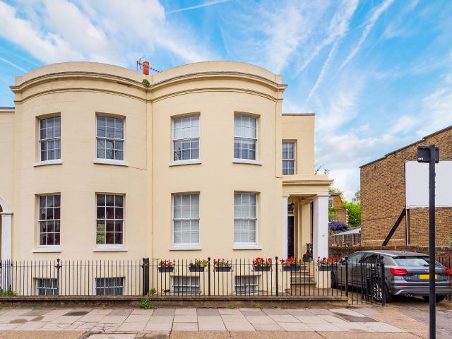 House at Goldhawk Road, Greater London
