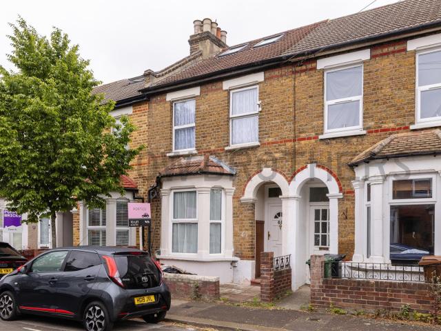 house at Goldsmith Road Walthamstow, E17 6AN