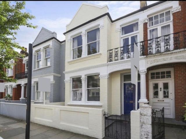 House at Gowan Avenue, Greater London