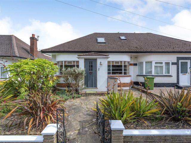 House at Gladstone Avenue, Greater London