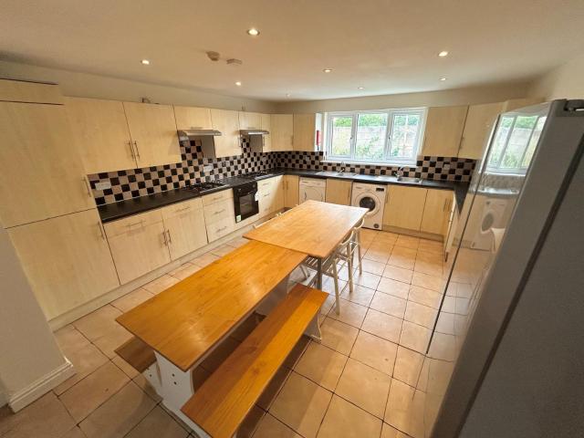 Room at Glynrhondda Street, Cardiff