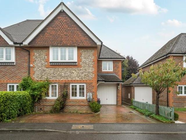 House at Groves Way, Chesham