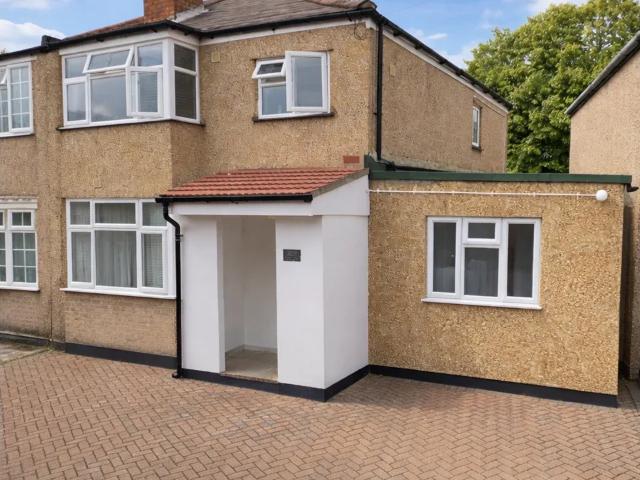 Room at Grange Close, Greater London