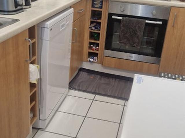 house at Great Meadow Road, Bradley Stoke