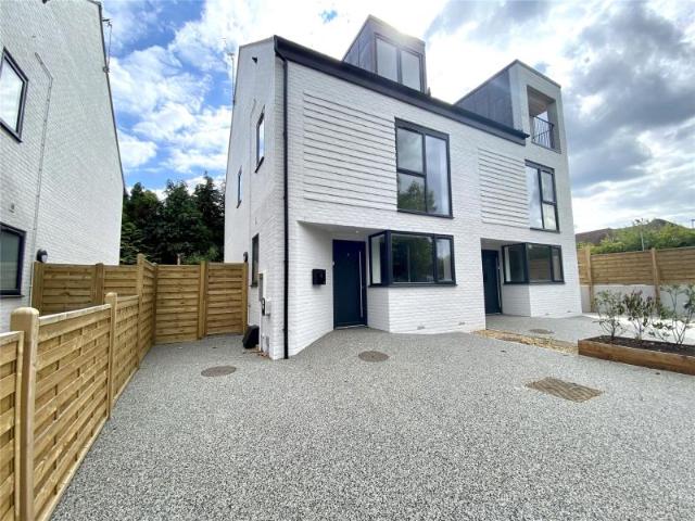 House at Green Lane, Surrey Heath