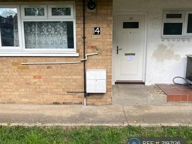 House at Green Road, Greater London