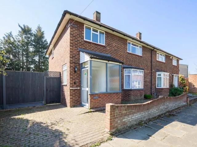 House at Greenhithe Close, Greater London