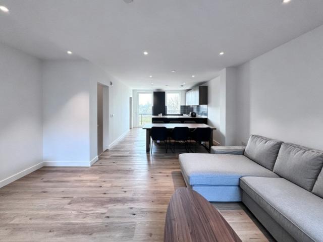 House at Greenleaf Walk, Greater London