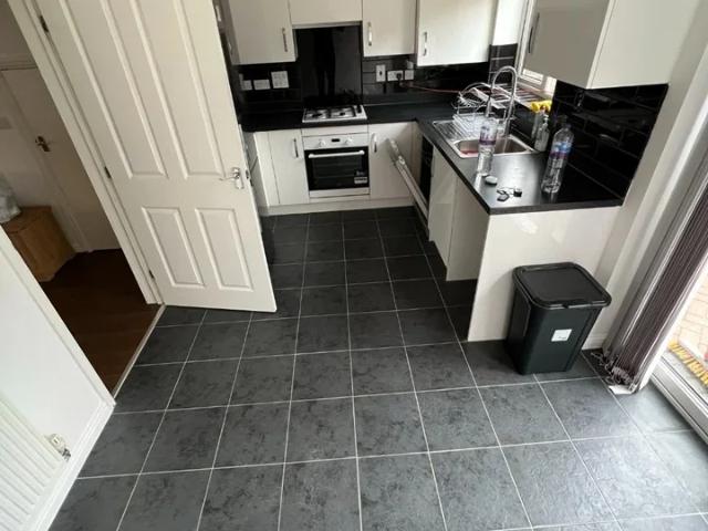 House at Guardian Way, Luton