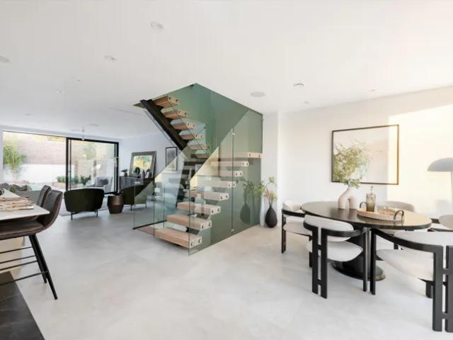 House at Gulliver Place, Greater London