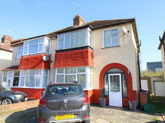 House at Hamilton Avenue, Greater London
