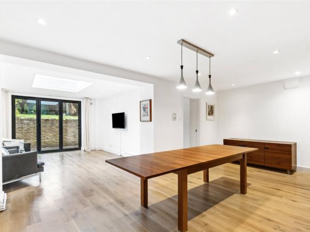 House at Hammersmith Grove, Greater London